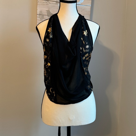Stitch Fix | Tops | Stitch Fix Sheer Metallic Gold Floral Black Drape ...